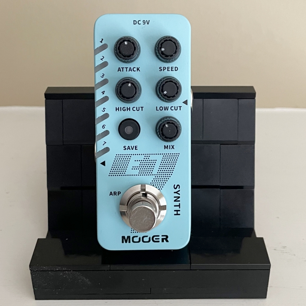 Mooer E7 Synth Guitar Synthesizer.jpg | Guitar Nine